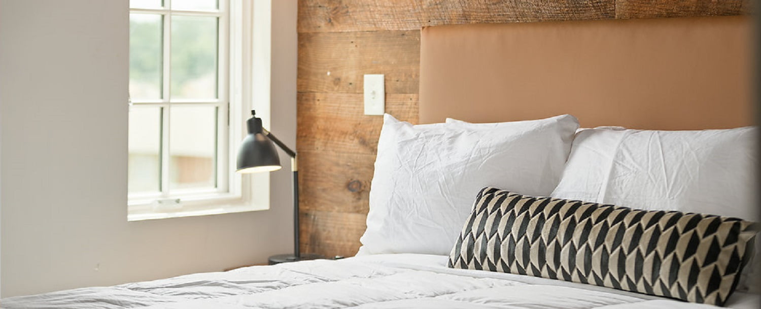 Book Luxe Coho King Room | The Collegiate Hotel in Auburn AL