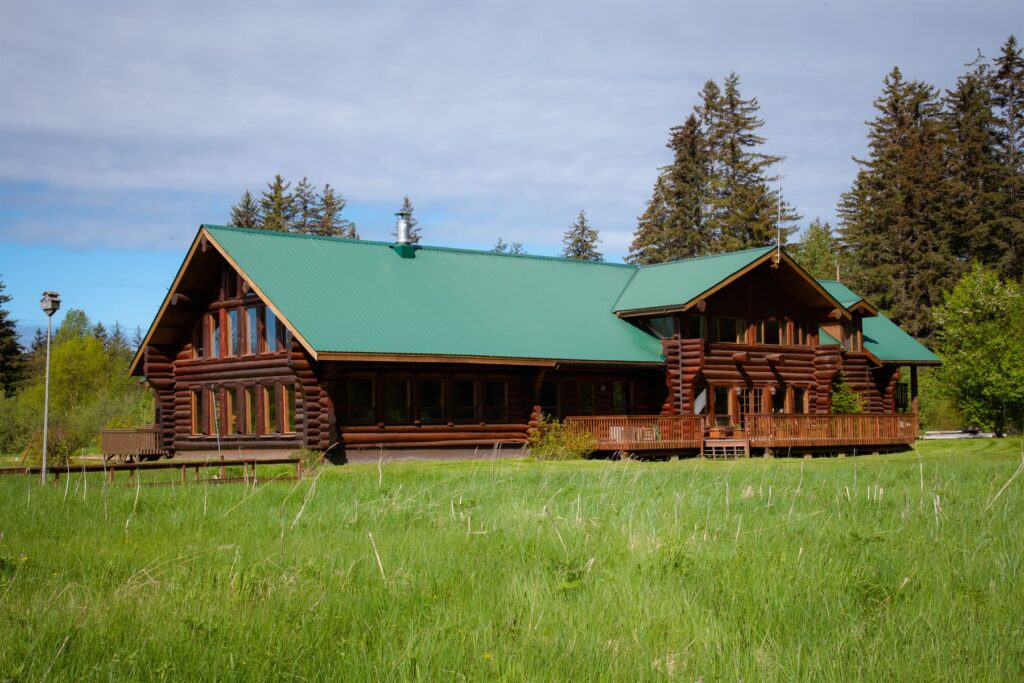 Home - BEAR TRACK INN