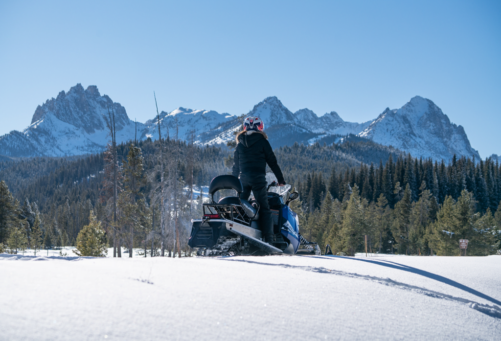 Snowmobile Rentals in Stanley, ID - Stanley Inn