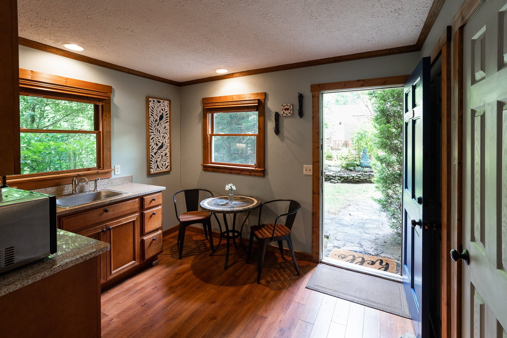 Beechwood Inn's Blueberry Cabin Offers Privacy and Comfort