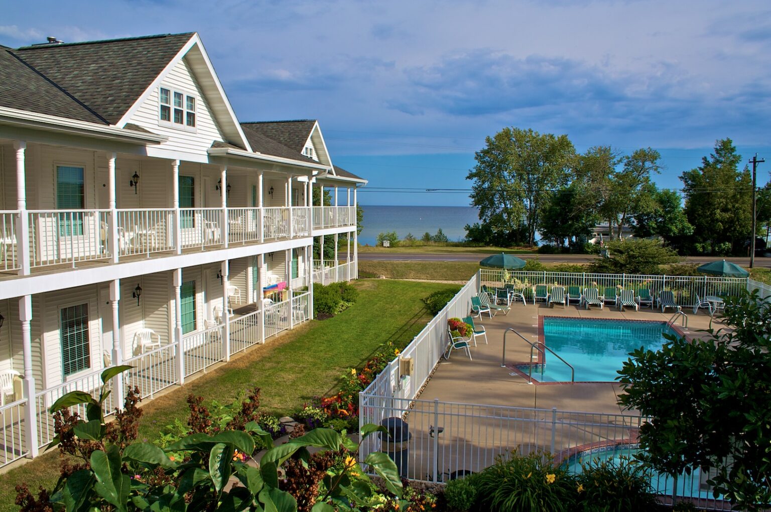 Photo Gallery | Bay Breeze Resort
