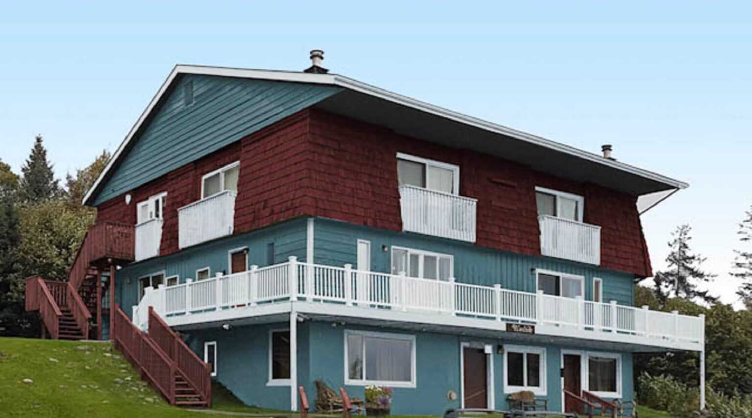 Stay at the Driftwood Inn | Homer, Alaska Hotel & Lodging