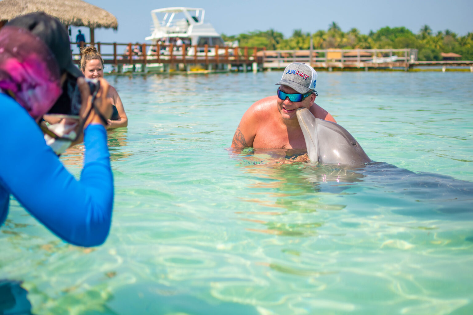 Roatan Dolphin Encounter | Anthony's Key Resort
