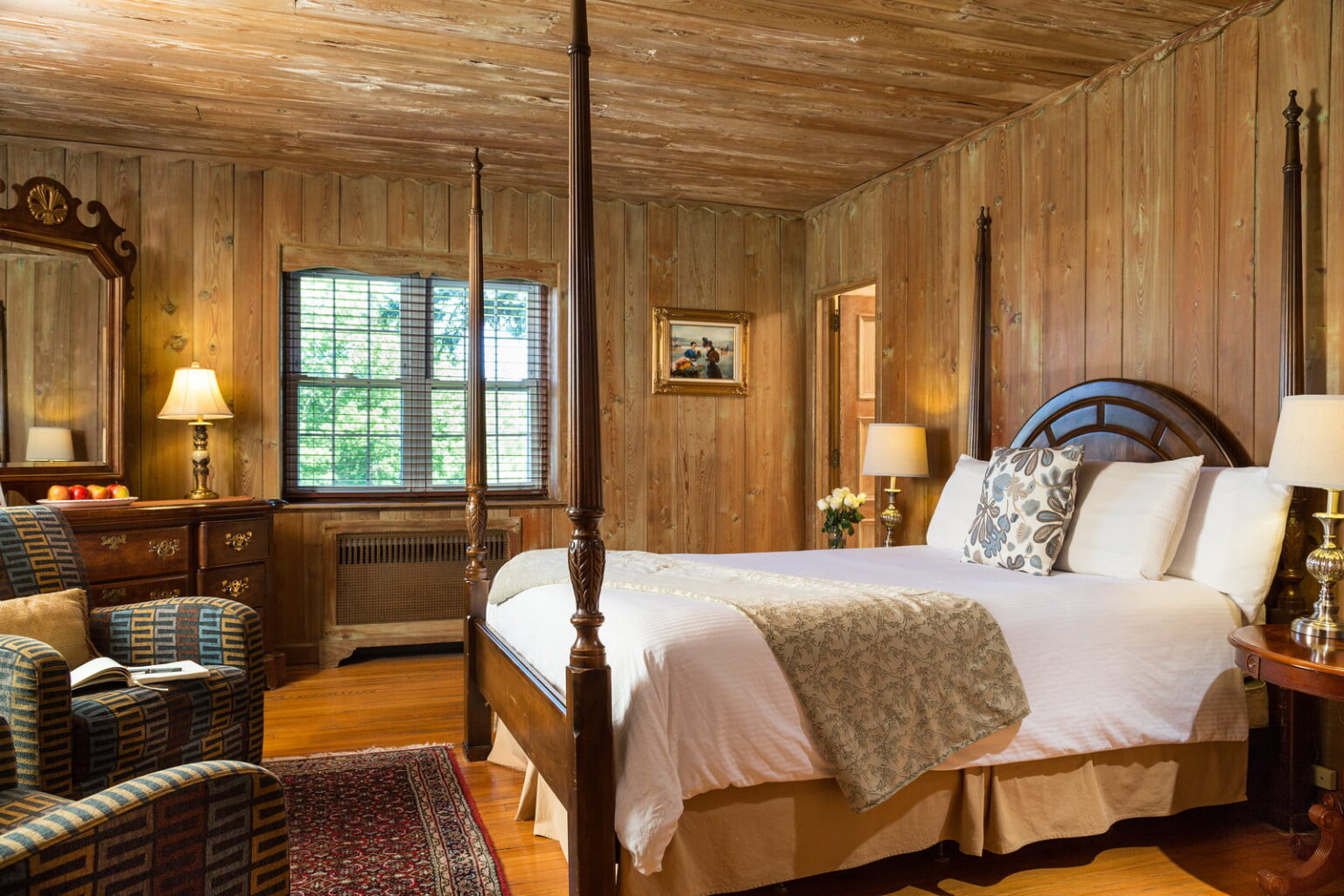 Don't Miss The Ultimate Poconos Nightlife Guide | The French Manor Inn ...