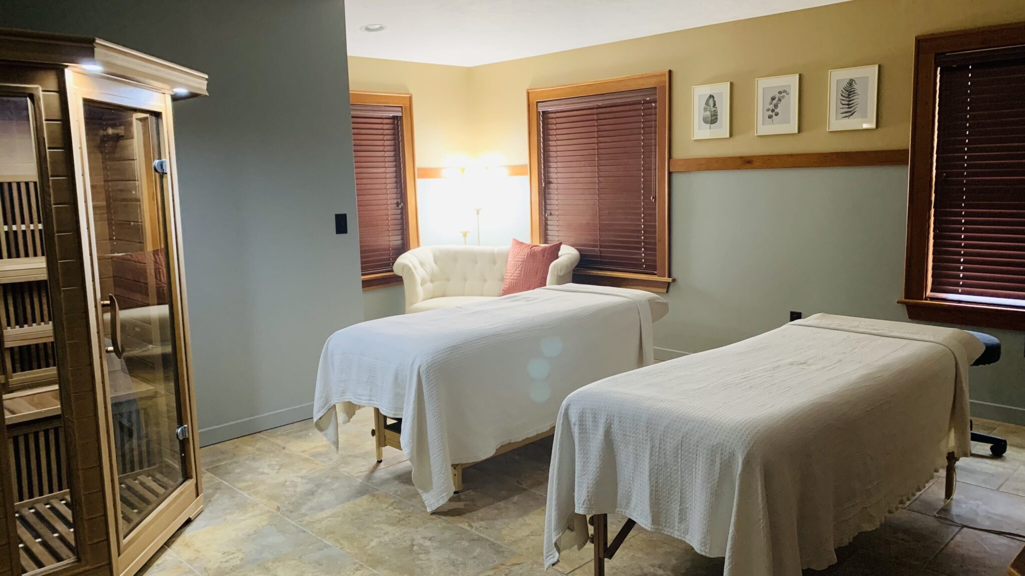 Ohio Couples Ultimate Massage Spa Package - The Lakehouse Inn
