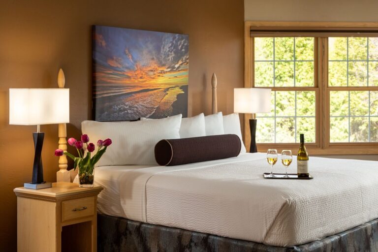 Take a Look at the Signature Room | Door County Hotel Suite | Ashbrook ...